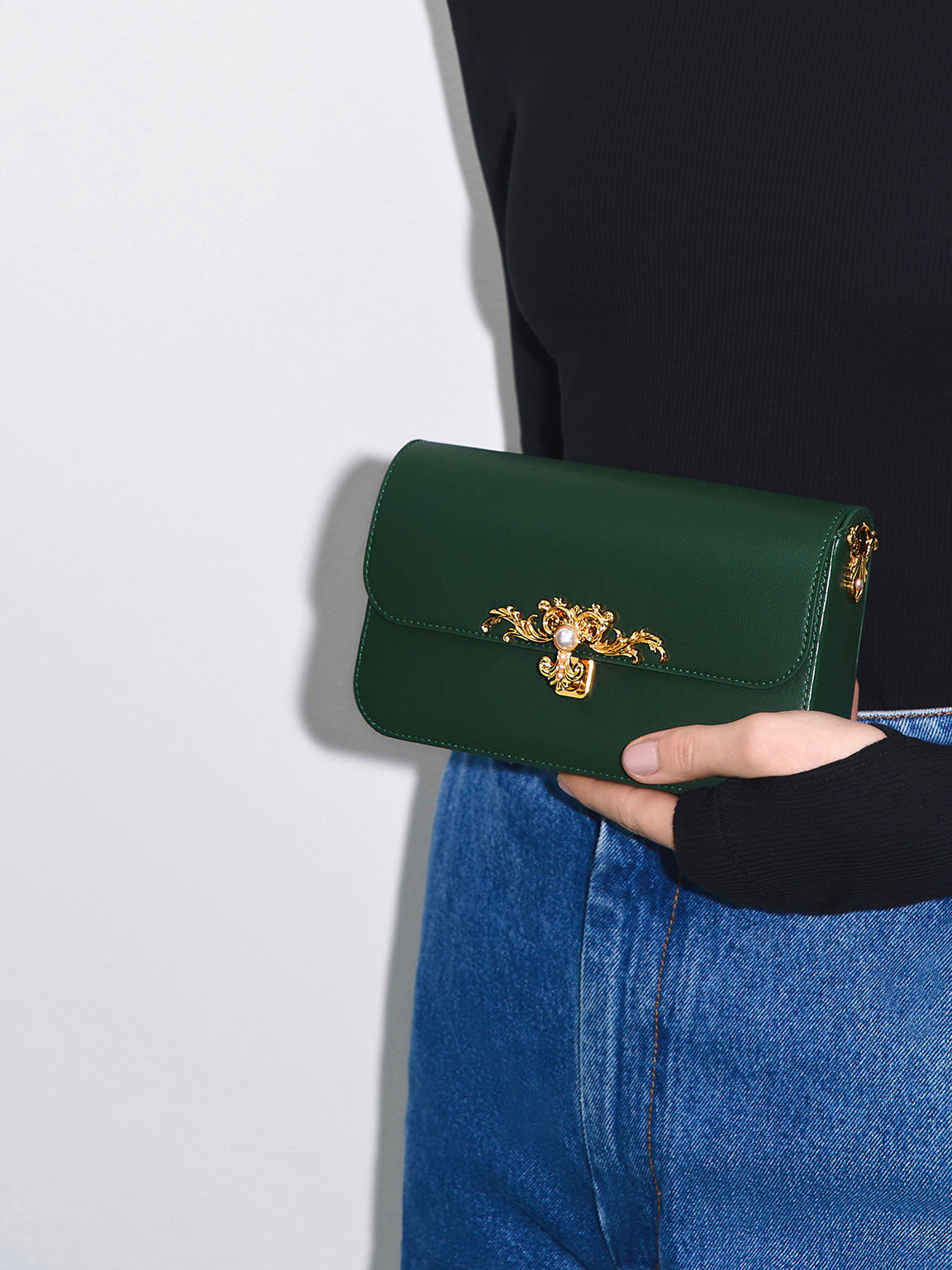 Women's Clutches | Shop Exclusive Styles | CHARLES & KEITH VN